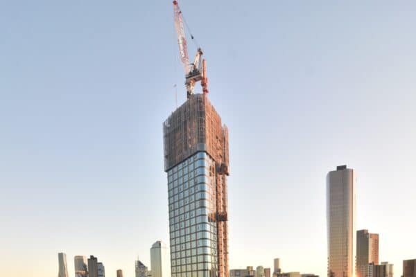 The Queensbridge Building tops out at 209 metres - Inside Construction